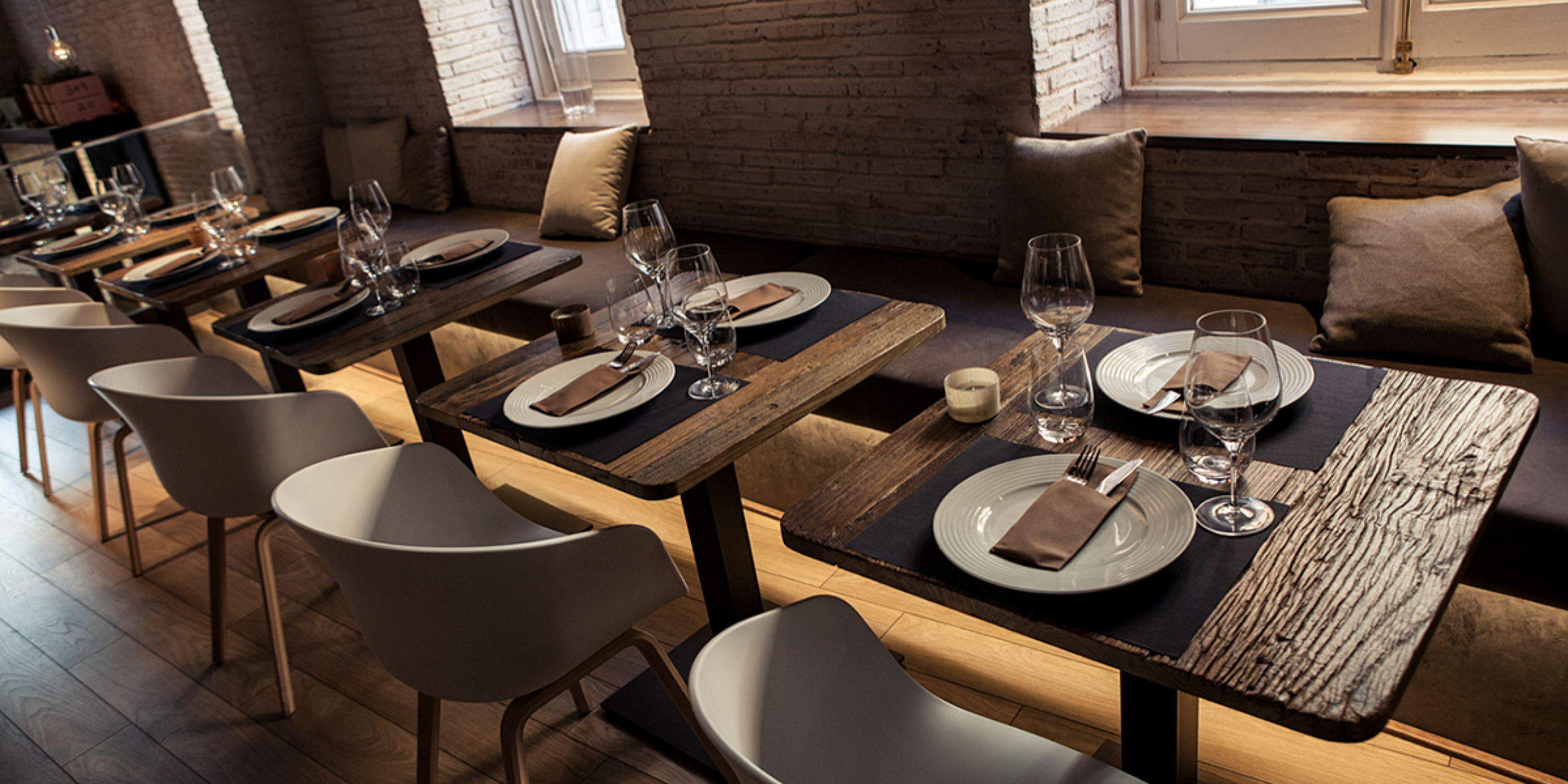 Meubelark Mobilier Horeca CHR : Chaises, Banquettes, Tables et plus!