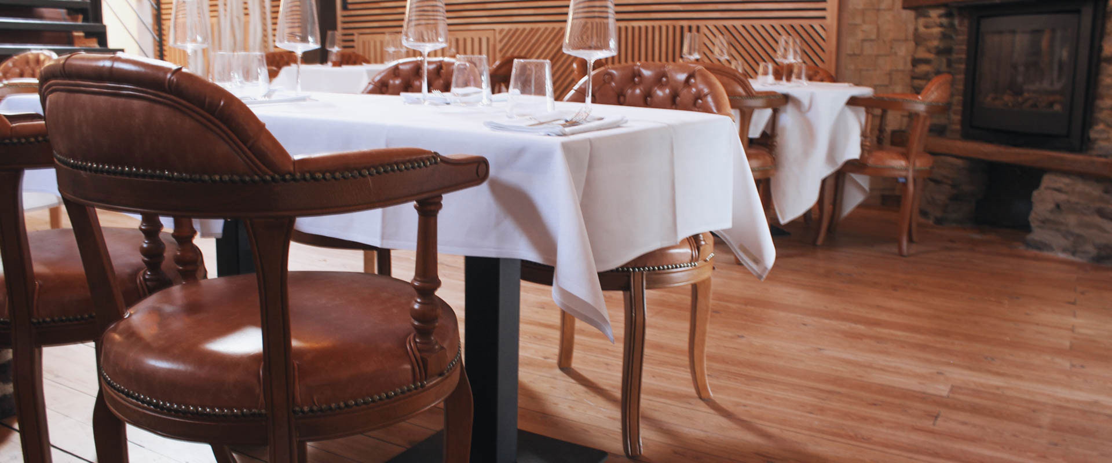 Meubelark Mobilier Horeca CHR : Chaises, Banquettes, Tables et plus!